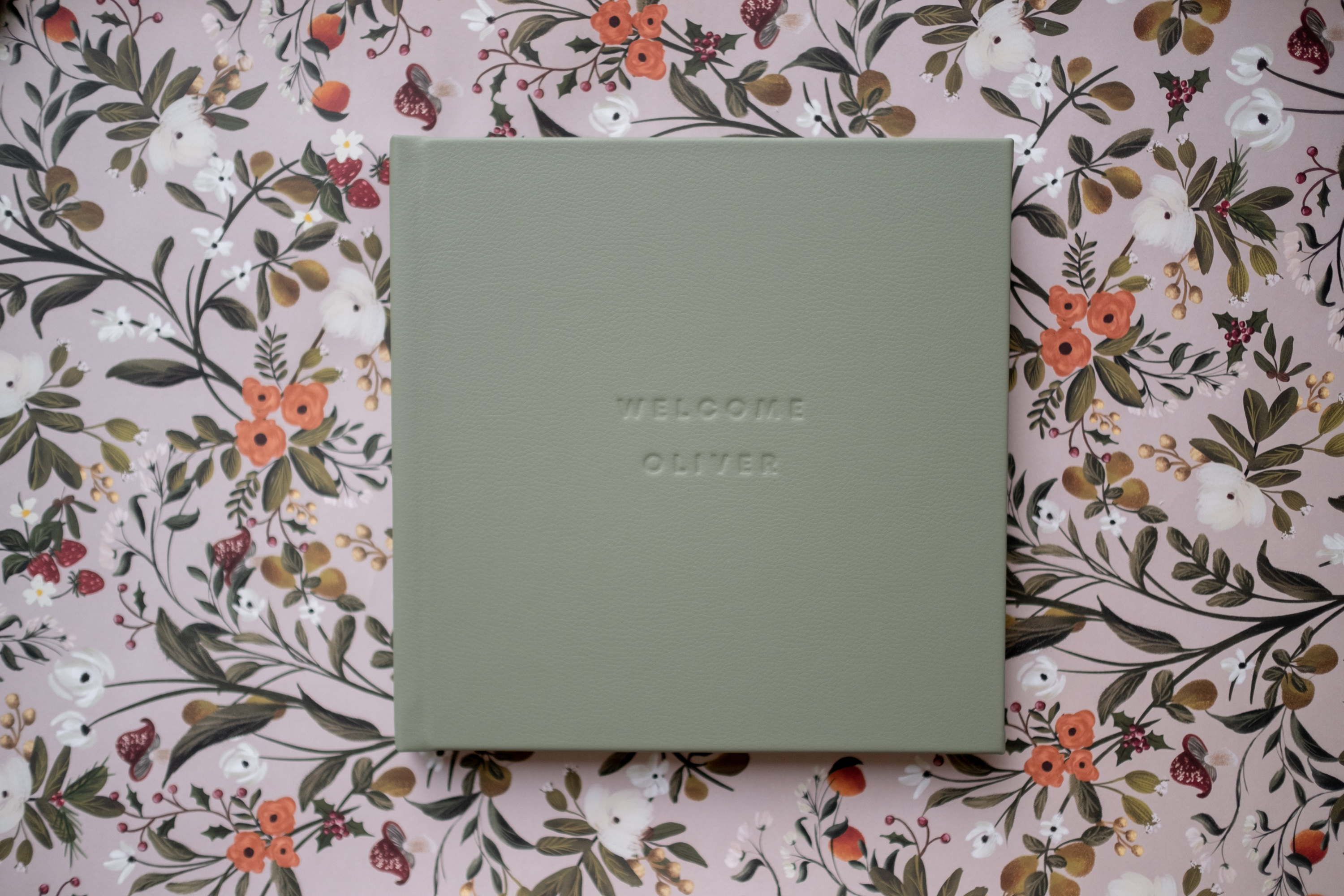 10"x10" Toasted Marshmallow with Gold Emboss Family Album | visionart