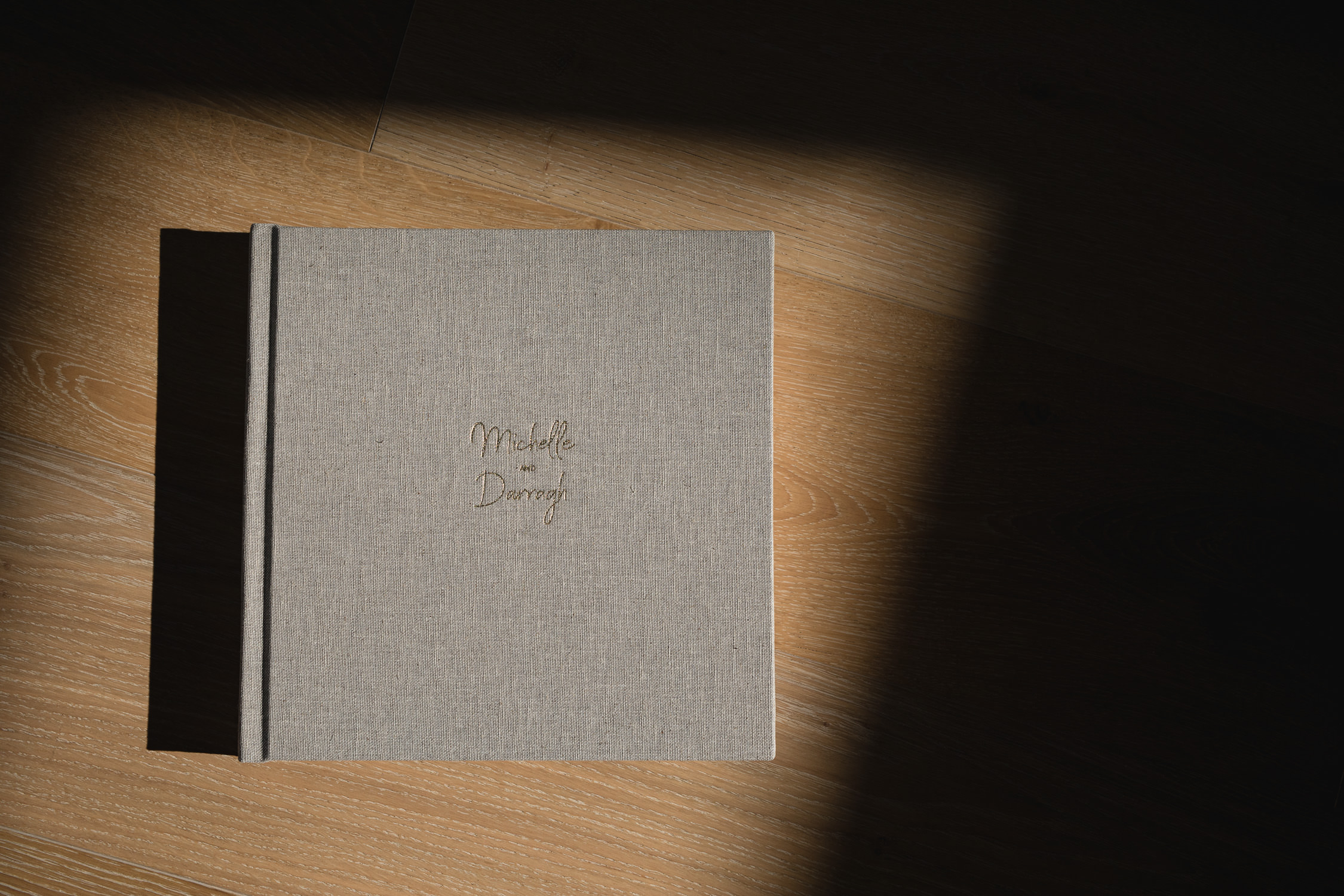 10x10 Toasted Marshmallow Book Cloth with Gold Deboss | visionart