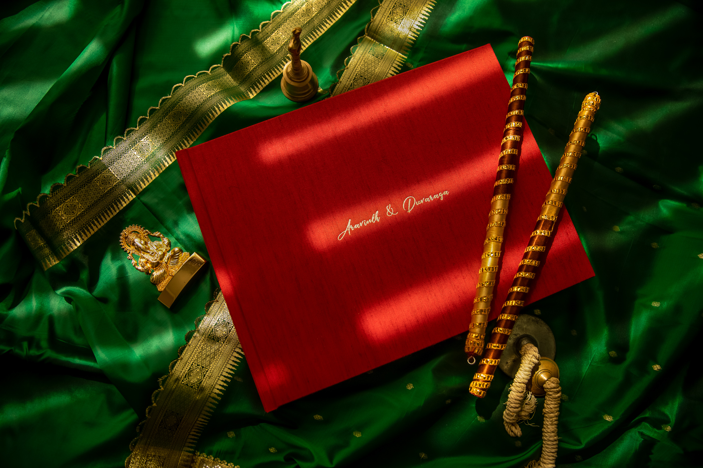 16x12 Horizontal - Canapetta Red Book Cloth - Gold Deboss | visionart