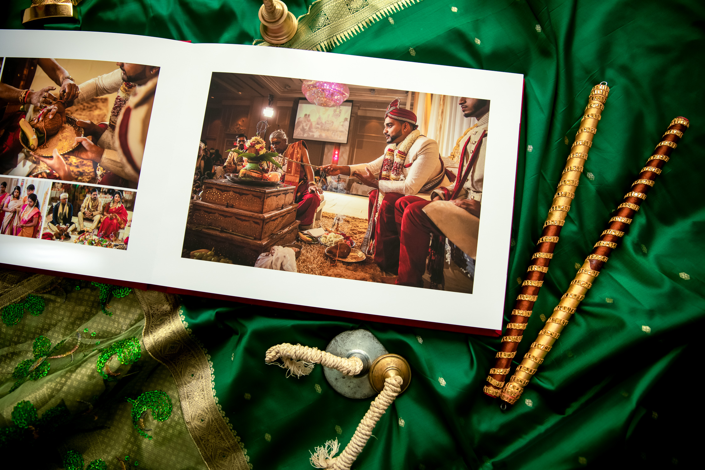 16x12 Horizontal - Canapetta Red Book Cloth - Gold Deboss | visionart