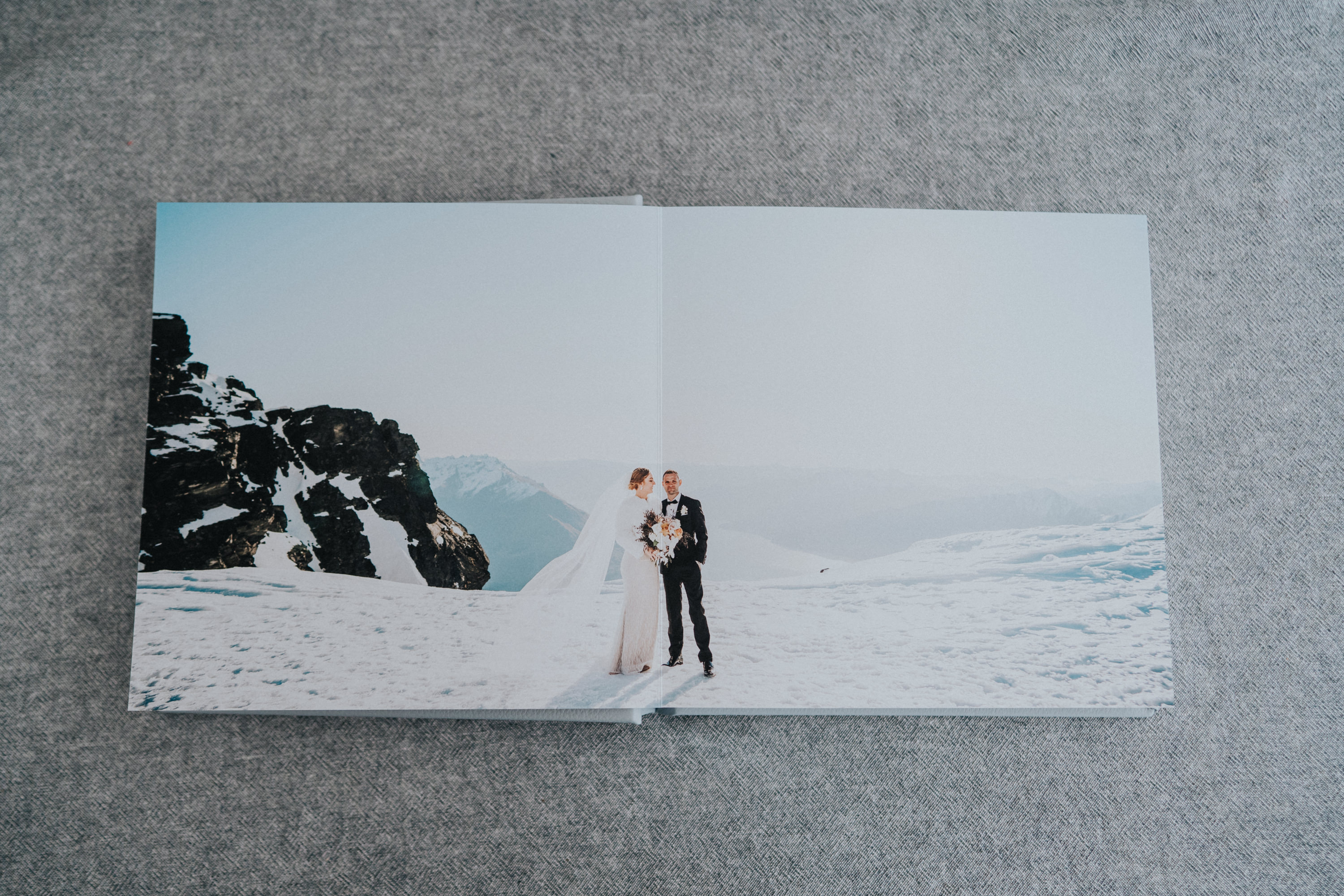 Soft Sky Leather w/ Gold Foiling 10inch | visionart